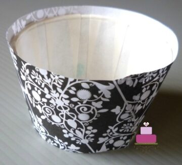 DIY Cupcake Wrapper Template (How to Make) | Decorated Treats