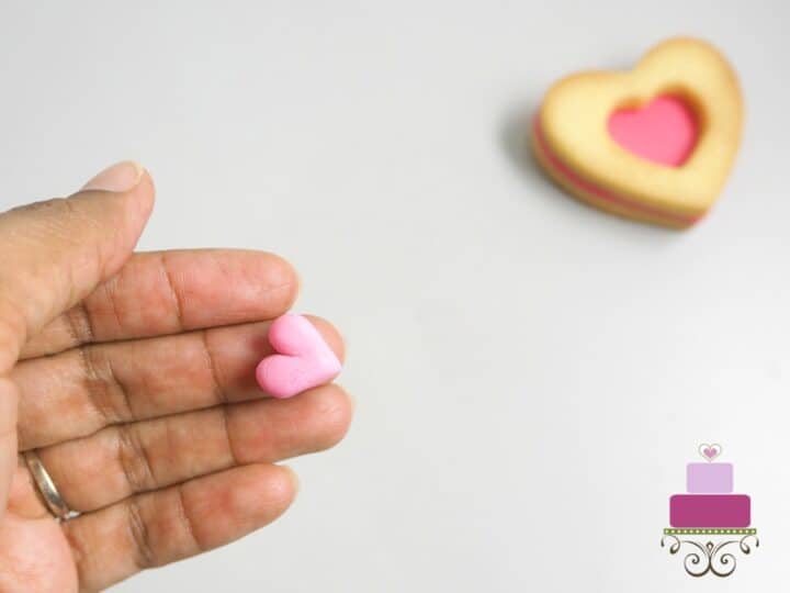How to Make Fondant Hearts (without Cutters and Molds) | Decorated Treats