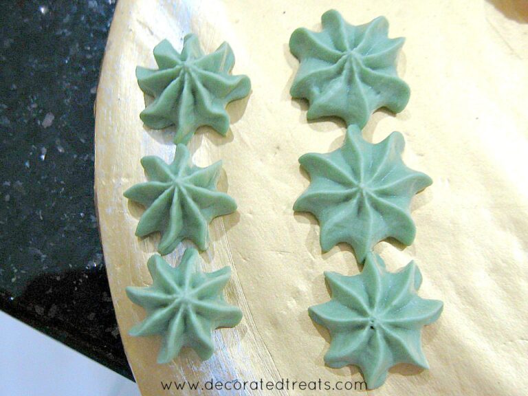 Beginner Piping Techniques for Cake Decorating | Decorated Treats