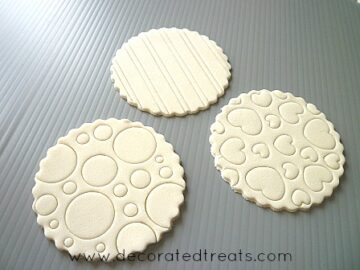 Fondant Embossing Technique for Cake Decorating | Decorated Treats