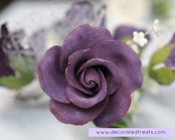 How to Color Gum Paste Flowers (Quick & Easy Technique) | Decorated Treats