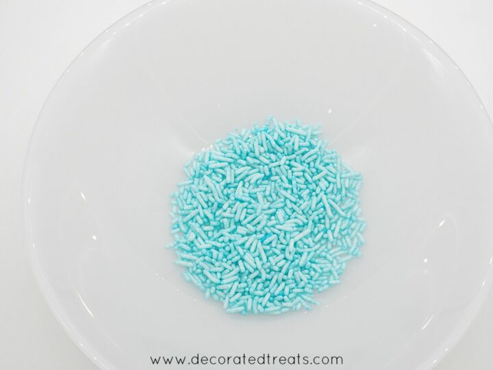 How to Color Sprinkles the Easy Way | Decorated Treats