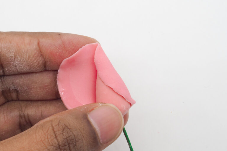 Gum Paste Rose Tutorial (How to Make) | Decorated Treats
