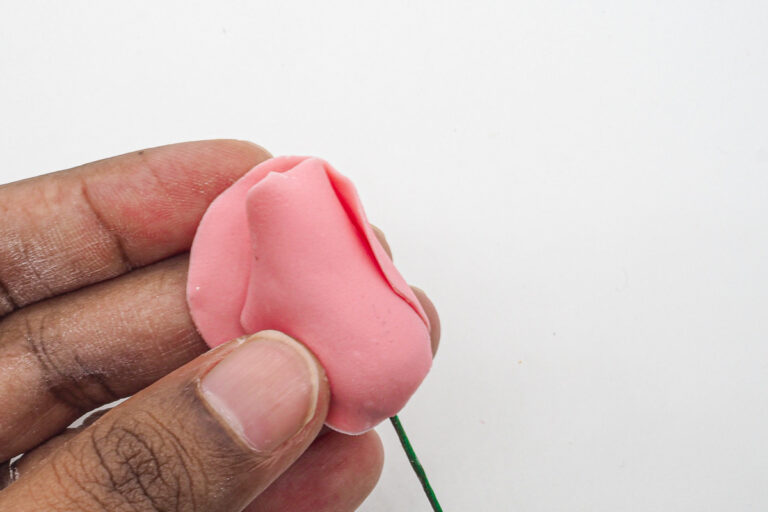 Gum Paste Rose Tutorial (How to Make) | Decorated Treats