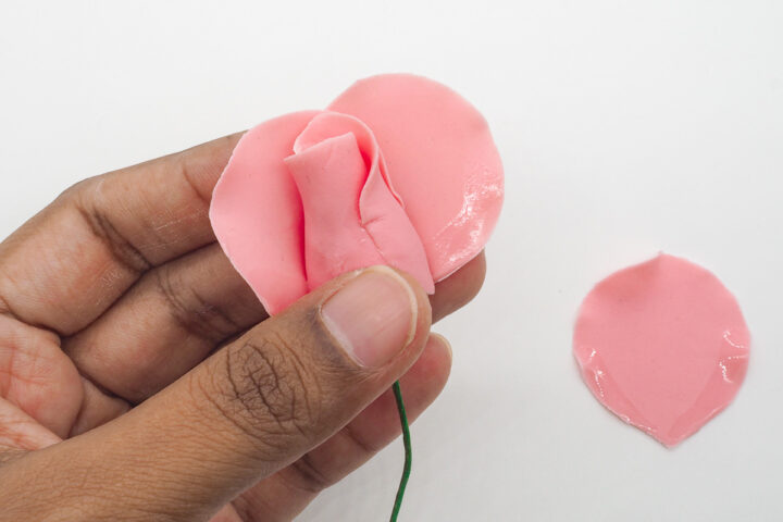 Gum Paste Rose Tutorial (How to Make) | Decorated Treats