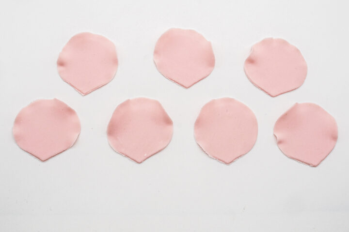 Gum Paste Rose Tutorial (How to Make) | Decorated Treats