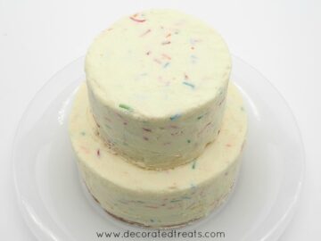 Mini Confetti Cake - A Cute Cake Decorating Idea | Decorated Treats