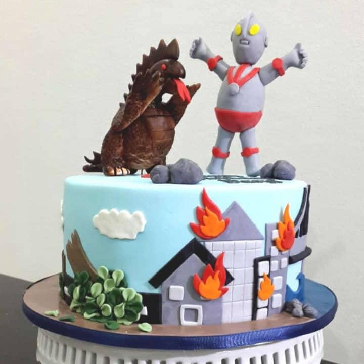 Ultraman Cake | Decorated Treats