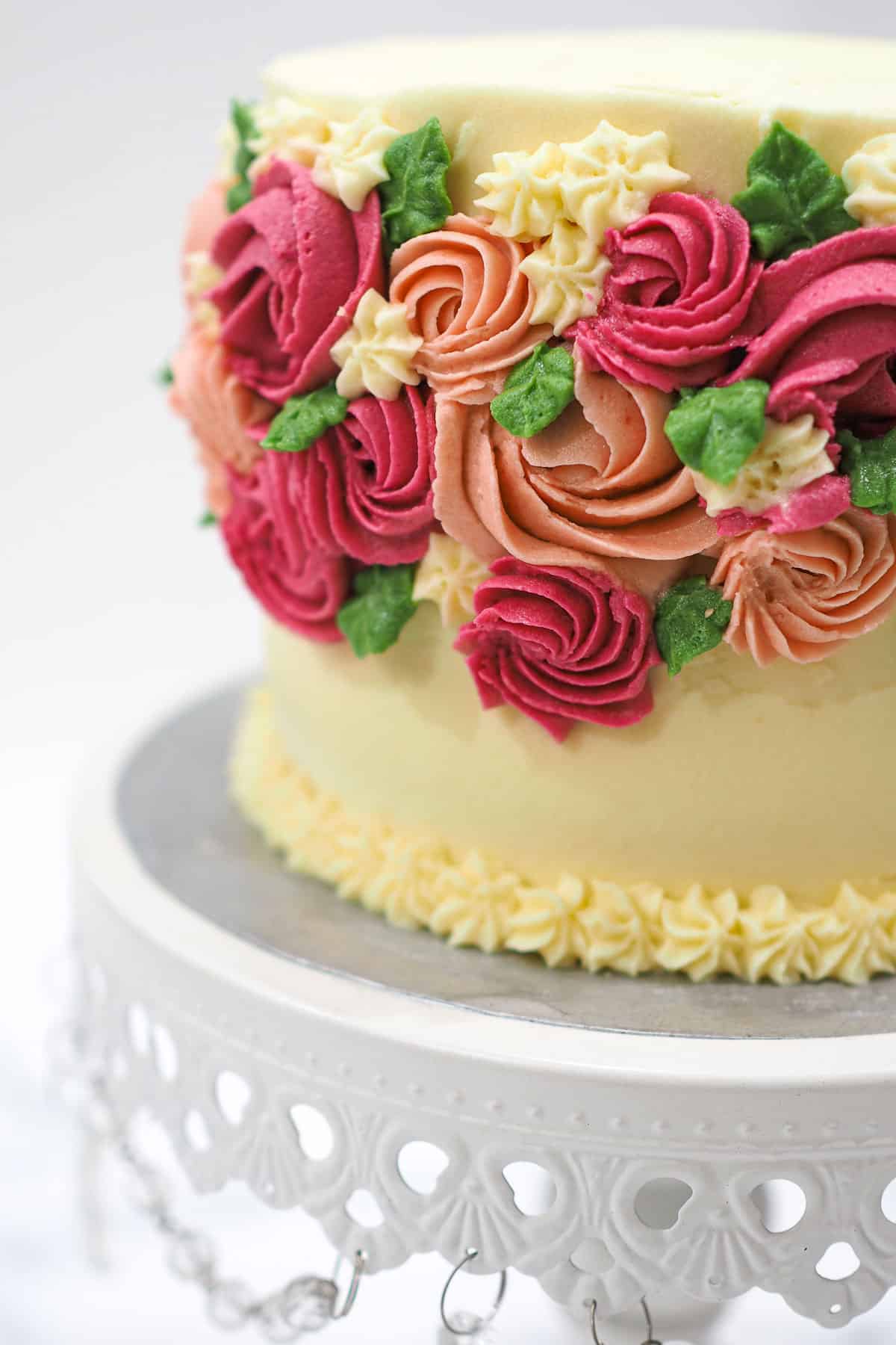 Buttercream Cake with Buttercream Flowers | Decorated Treats