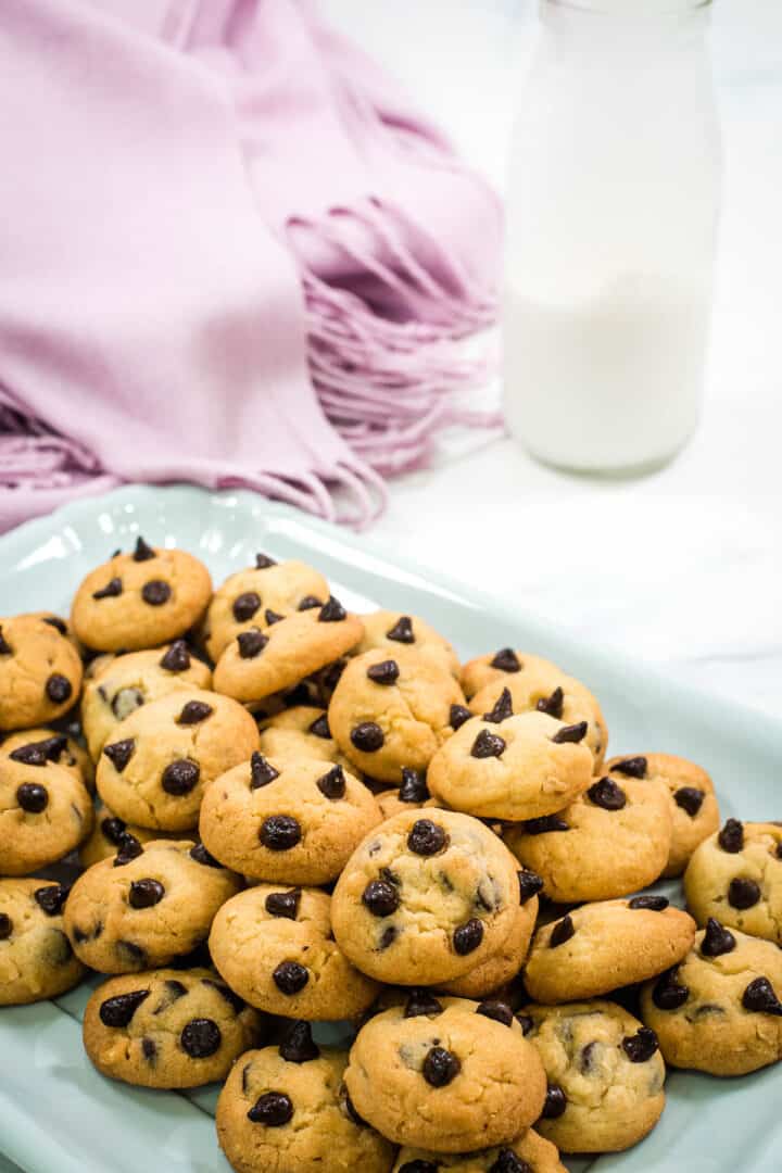 Mini Chocolate Chip Cookies (Bite-Sized & Crunchy) | Decorated Treats