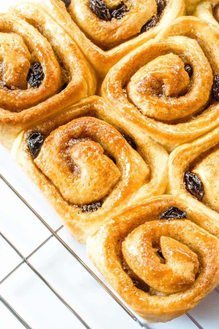 Cinnamon Raisin Rolls | Decorated Treats