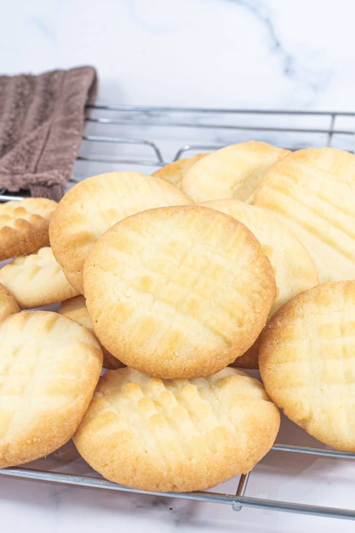 3 Ingredient Cookies (Easy Egg-Free Recipe) | Decorated Treats