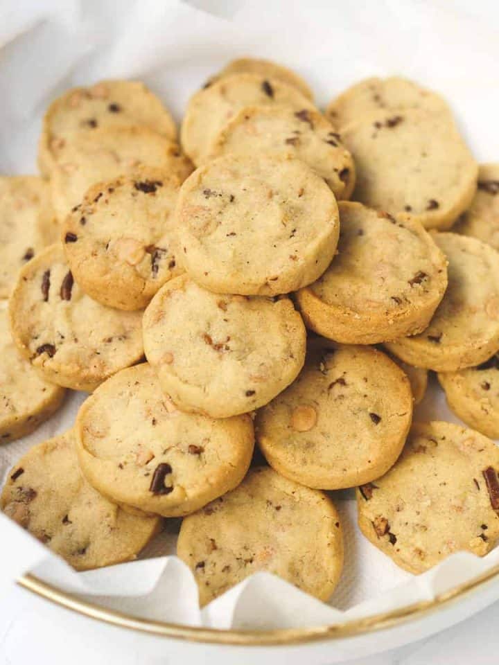 Crunchy Chocolate Chip Cookies (Mini & Thick) | Decorated Treats