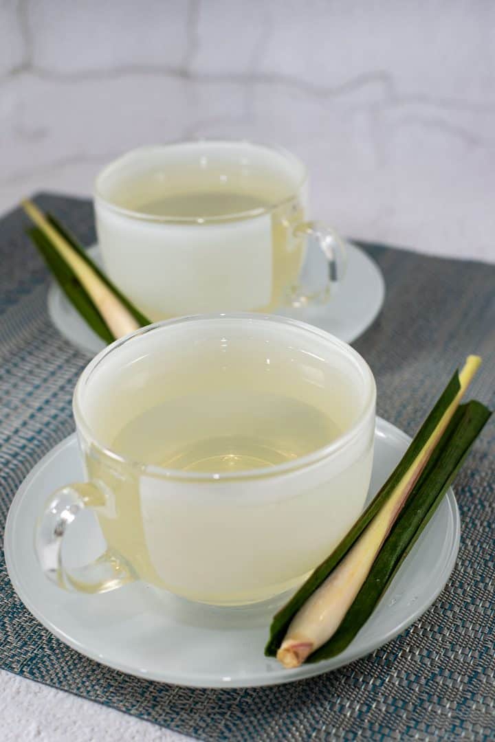 Lemongrass Pandan Tea (Easy & Perfectly Refreshing!) | Decorated Treats