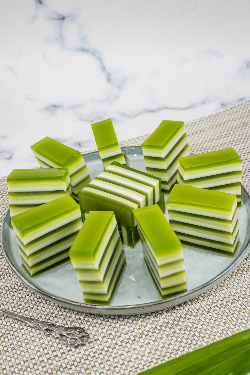 Pandan Jelly (Agar Agar Pandan) | Decorated Treats
