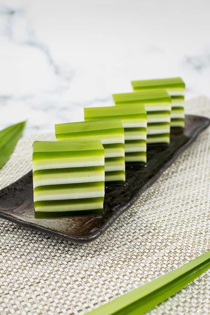 Pandan Jelly (Agar Agar Pandan) | Decorated Treats