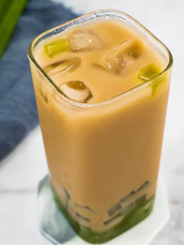 Lemongrass Pandan Tea (Easy & Perfectly Refreshing!) | Decorated Treats