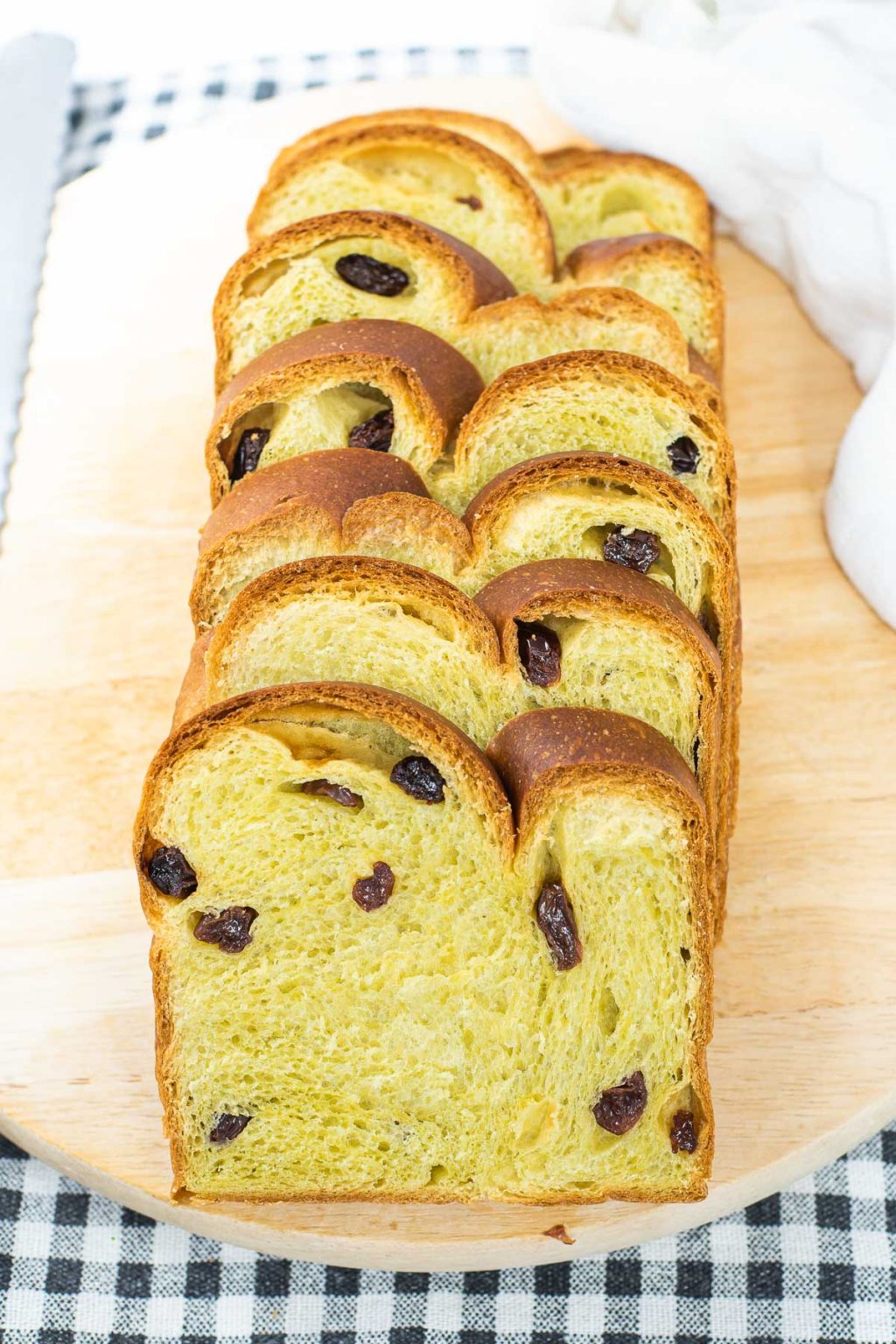 Pandan Bread with Raisins | Decorated Treats