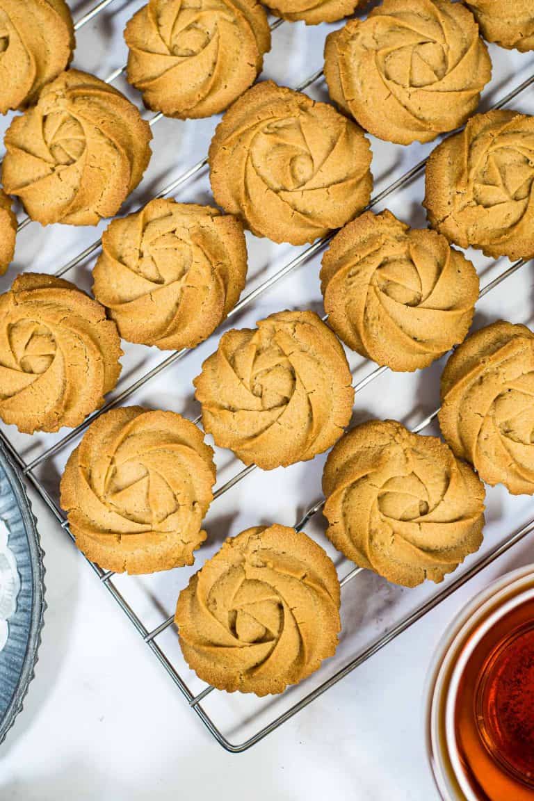 Lotus Biscoff Butter Cookies (Easy Cookie Butter Cookies) | Decorated ...