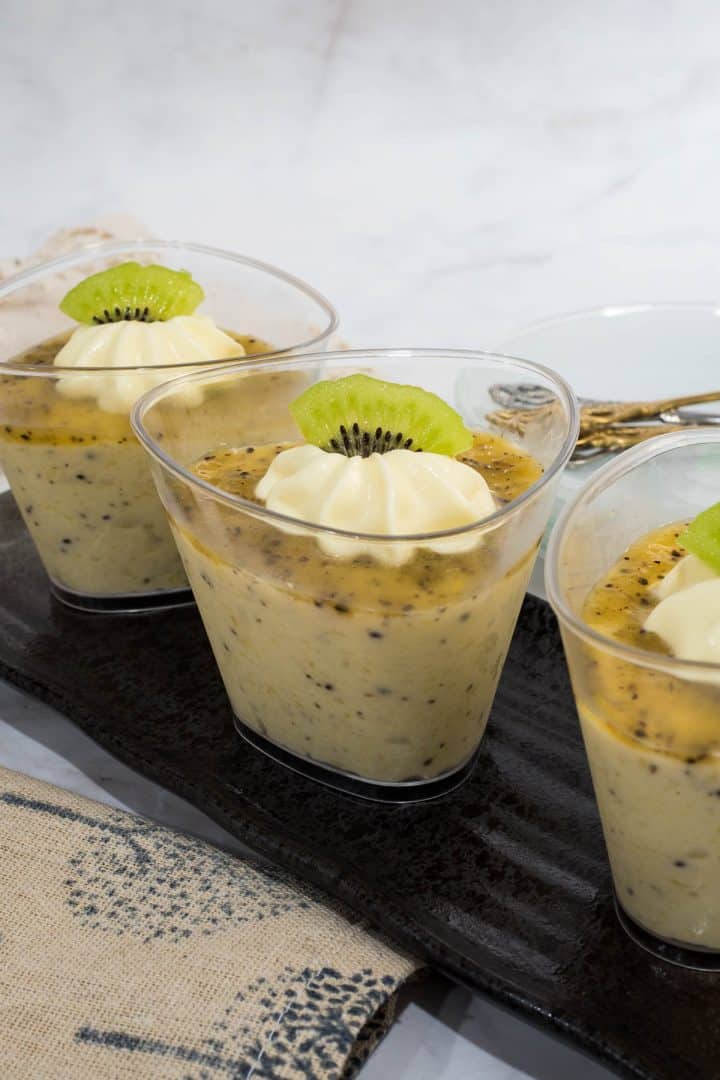 Kiwi Mousse (Light and Creamy) | Decorated Treats