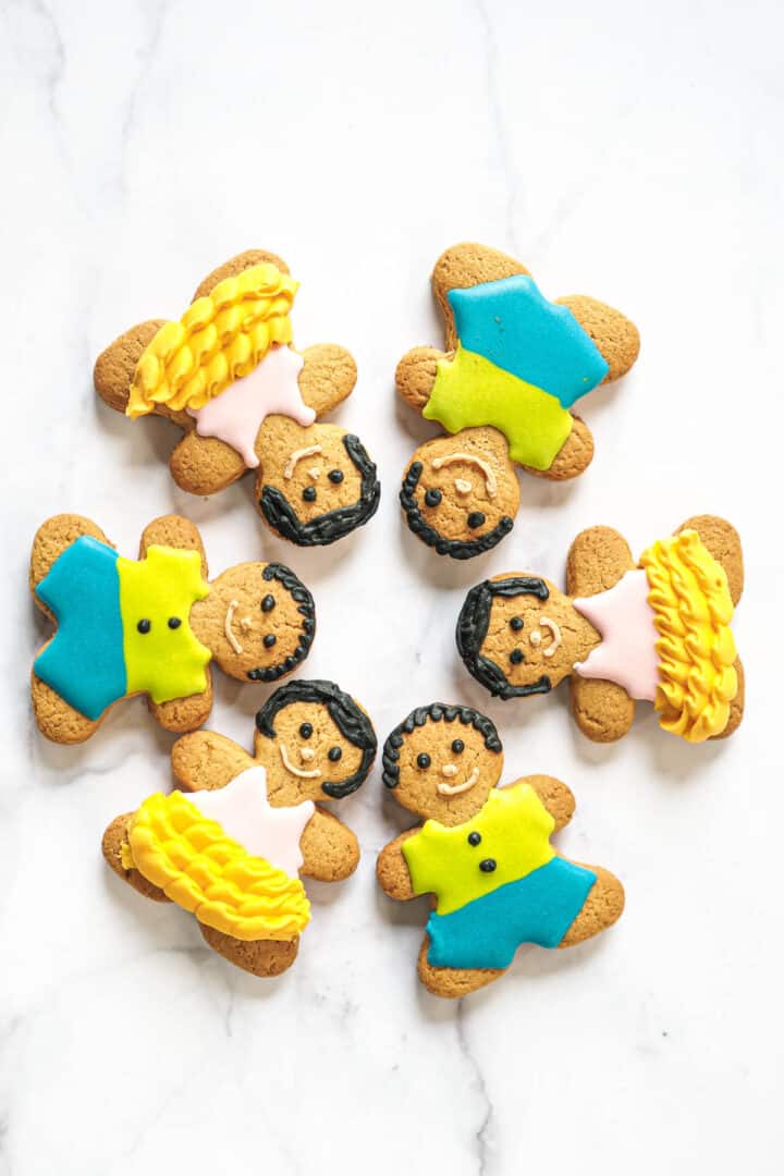 Gingerbread Boys and Girls Cookies | Decorated Treats